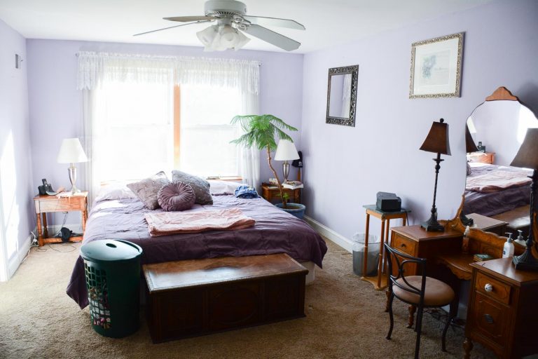 Fresh and Easy Updated Room with Sherwin-Williams Basalt Powder