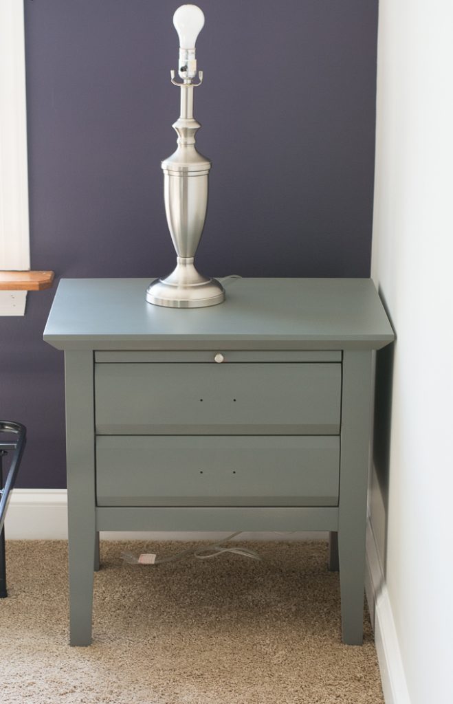 Fresh & easy updated room with Sherwin-Williams Basalt Powder