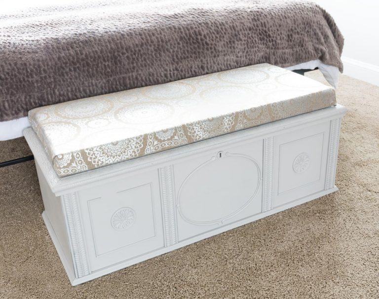 Fresh and Easy Updated Room with Sherwin-Williams Basalt Powder