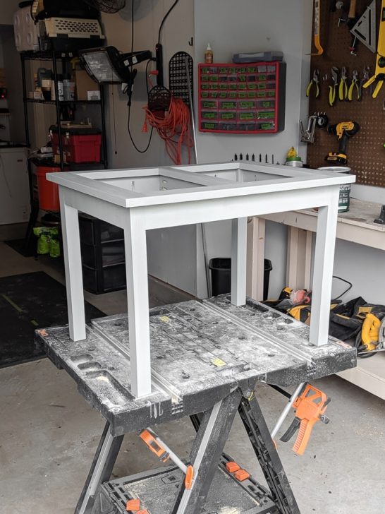 Free plants to build a DIY water table for toddlers!