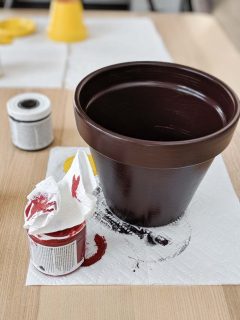 How to Paint Flower Pots for Outdoors: Easy Fall Front Porch Decorating