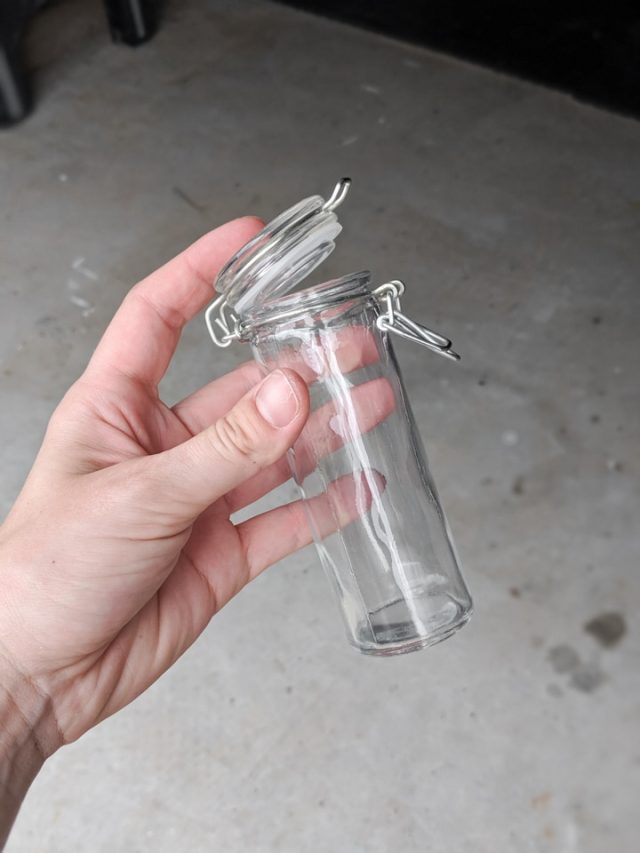 My DIY plant propagation station made of out glass jars & wood!