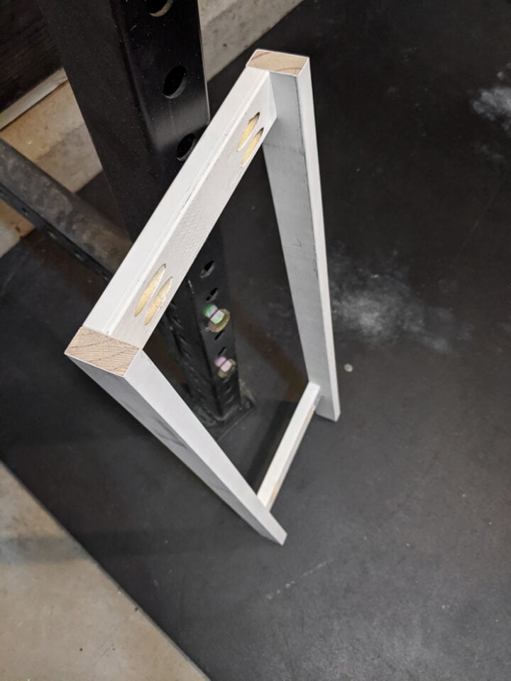 DIY indoor plant stand plans—tiered stand with plenty of room!