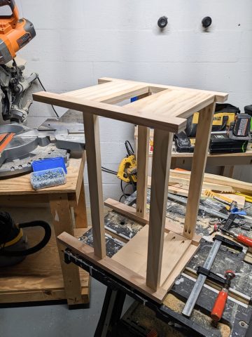 Simple, free plans for easy, gorgeous DIY 18" doll bunk beds!