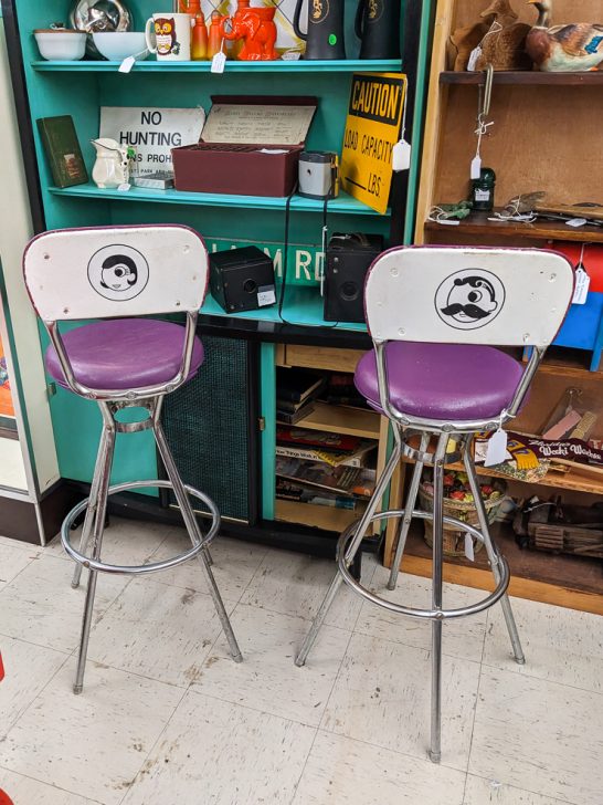 5 of my favorite vintage and antique shops in Frederick, Maryland!