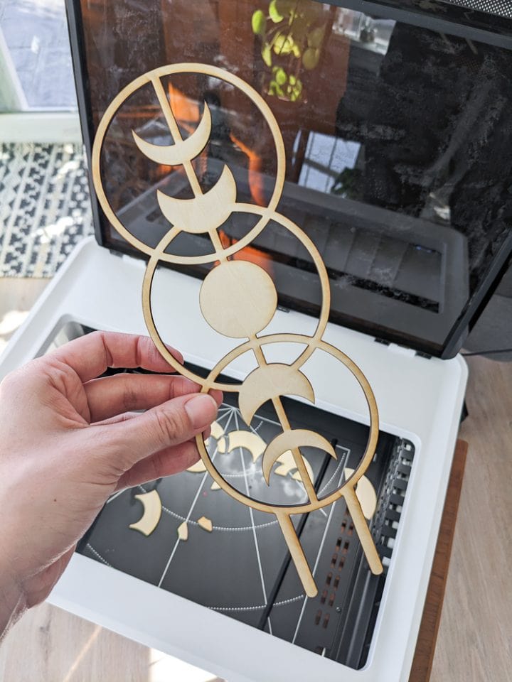 16 free houseplant trellis SVG files for laser cutter machines!
