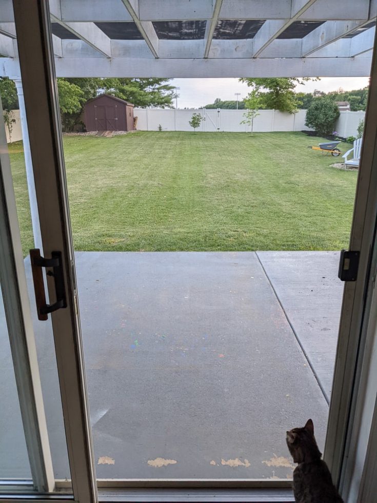 A tour of my ranch-style home sunroom!